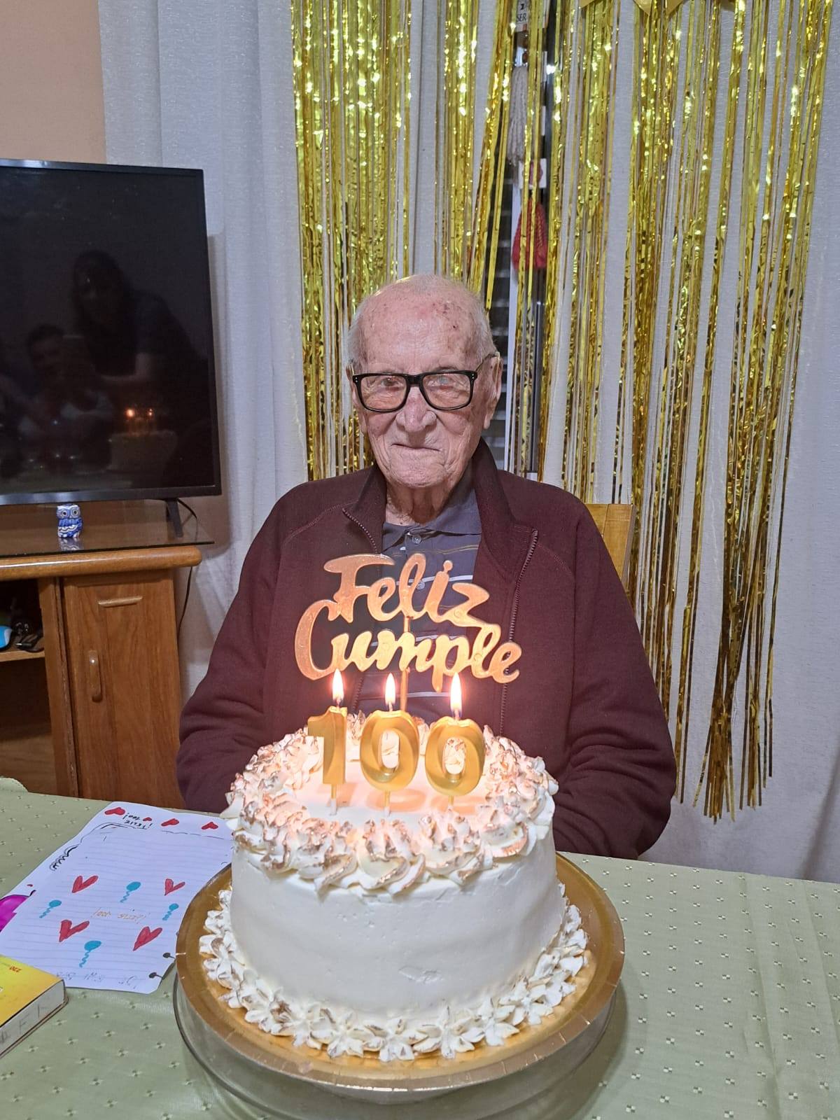 Juan Gallo celebró sus 100 años de vida rodeado de amor y recuerdos ...